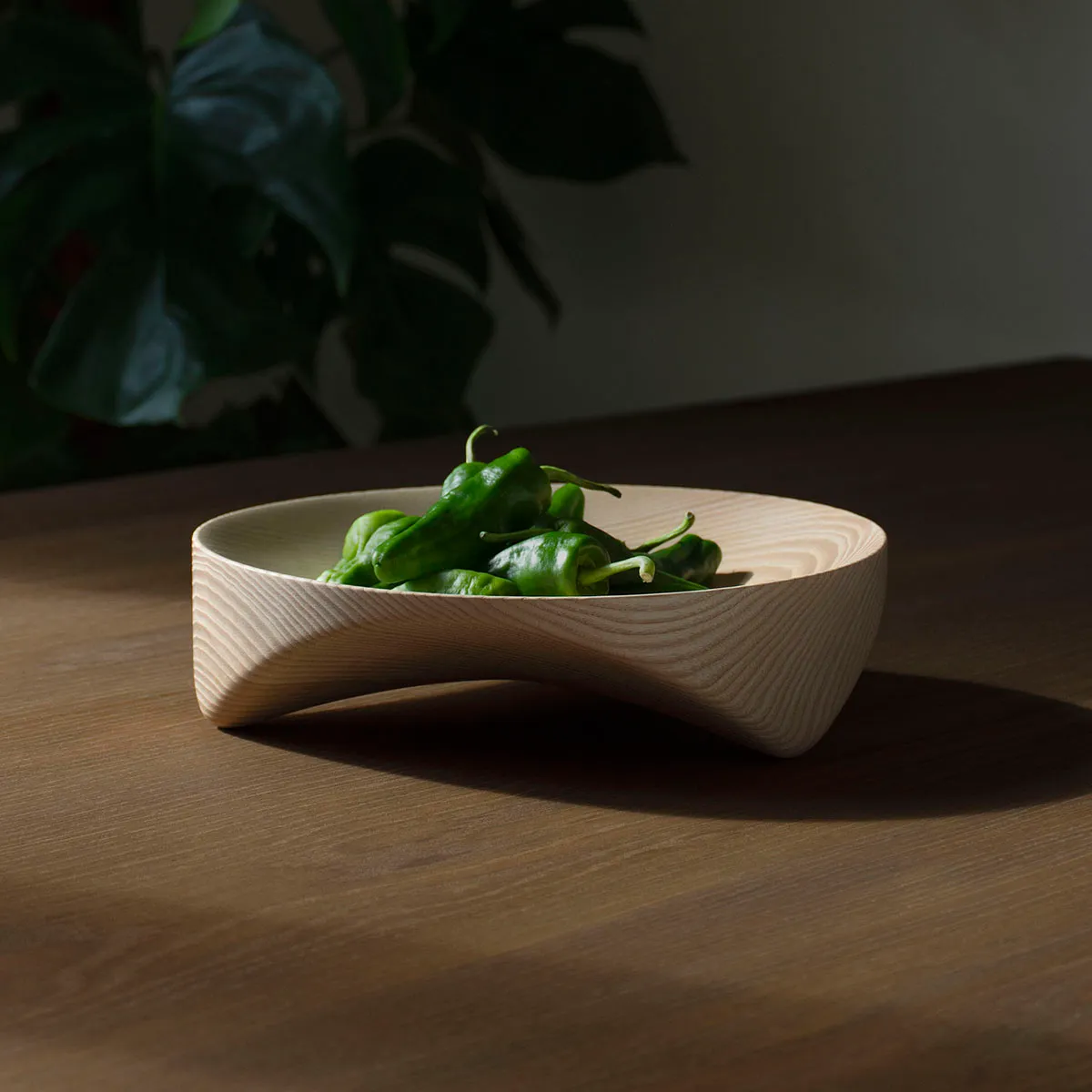 Måne – A wooden bowl in solid Ash designed by Torbjørn Anderssen ...